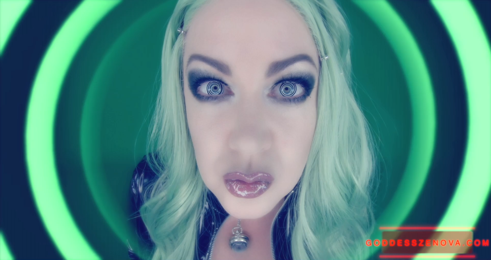 SHINY:SHINY Lipgloss Mind Control 4K and HD - 😍 Goddess Zenova's Erotic Mind Fuck Den 😈